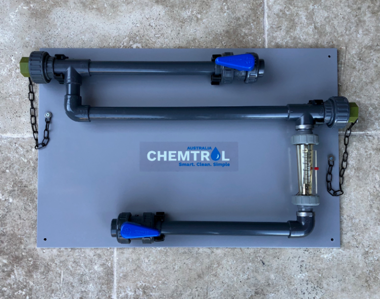 Coupon rack with 2x stations and flow meter 800x630 - CHEMTROL